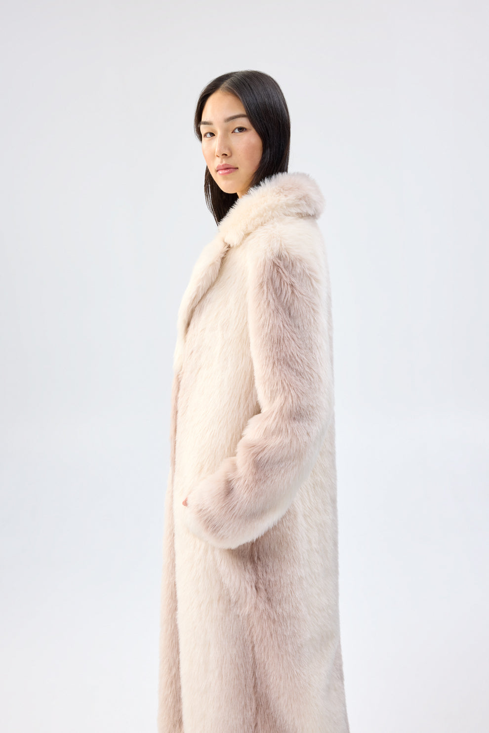 White Plains Coat – Unreal fur