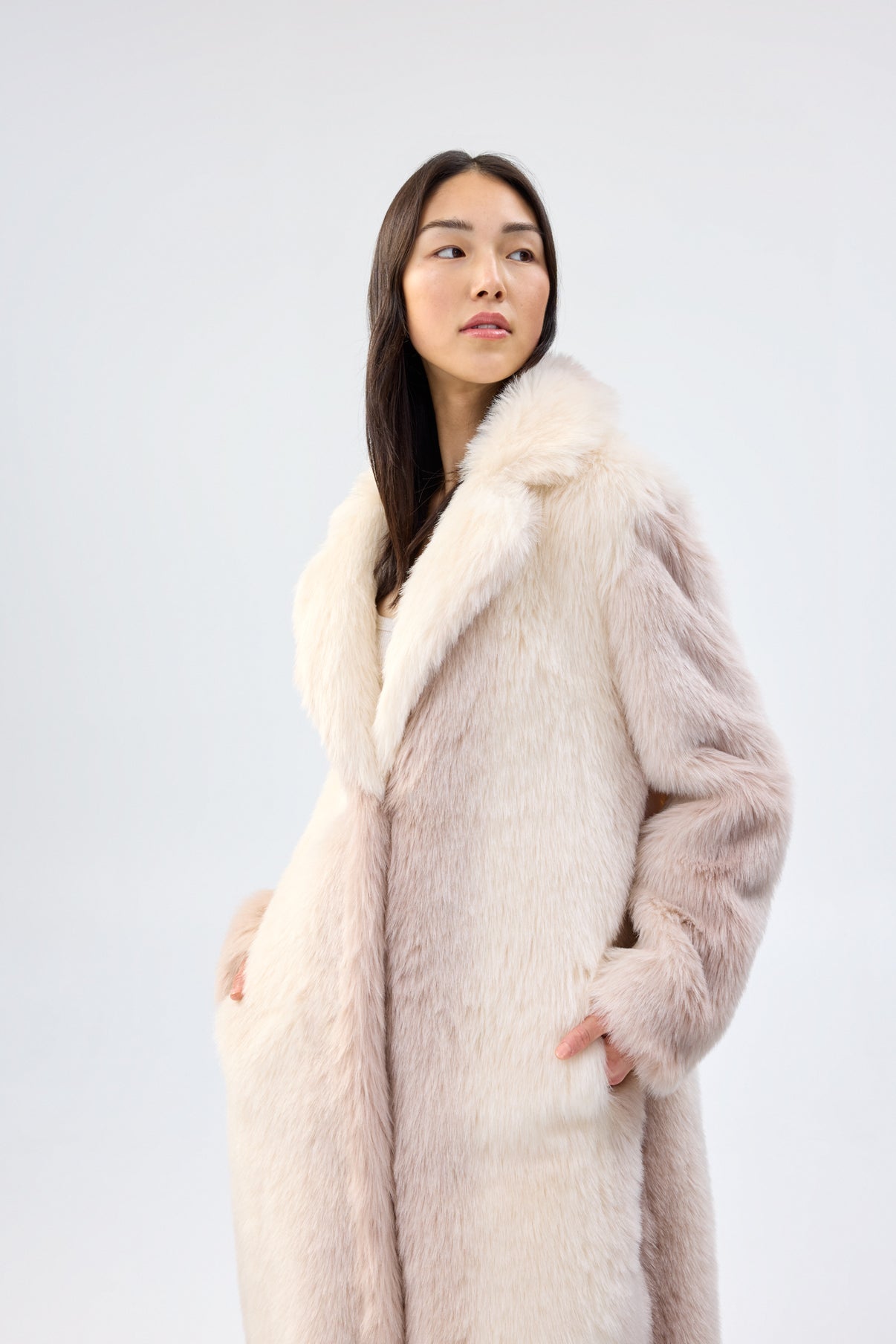 White Plains Coat – Unreal fur